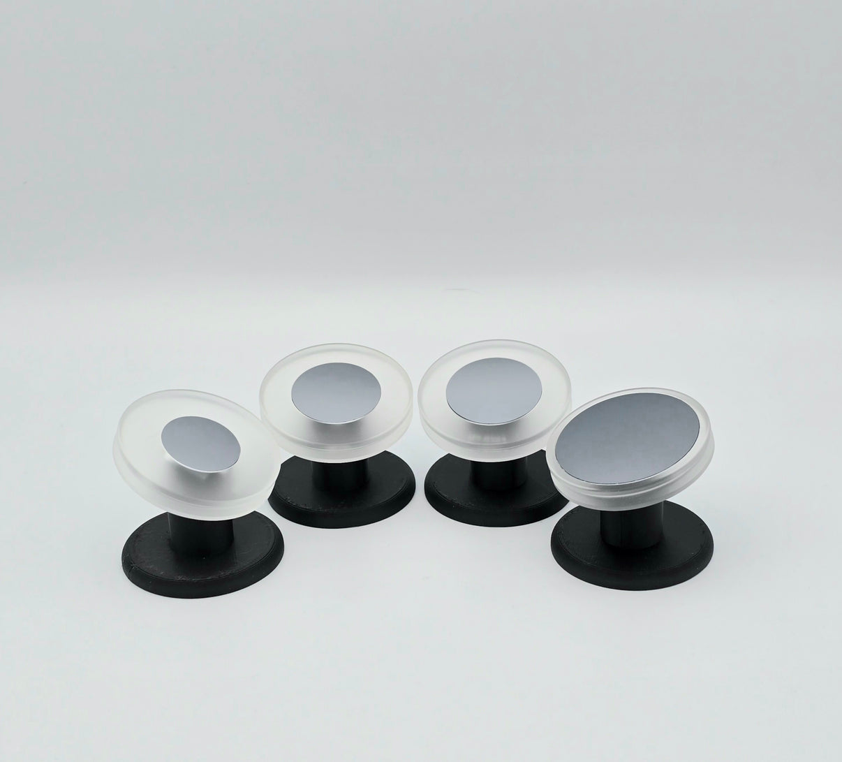 Bruker-Compatible Zero-Background Sample Holders – KS Analytical Systems